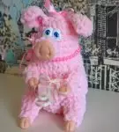 Ružičasta plišana svinja