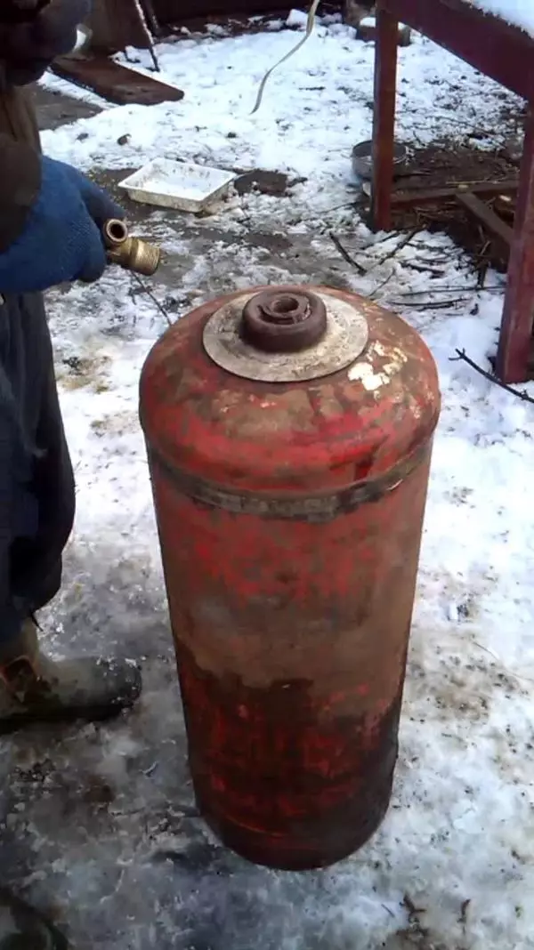 Демонтаж на газовия цилиндър