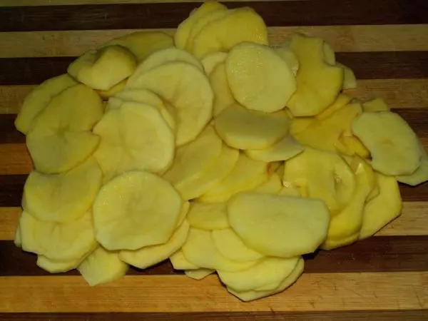 Viilutatud kartuli viilud