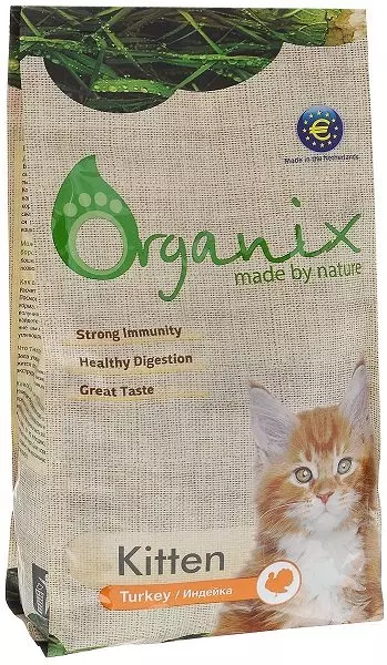 Makanan kering untuk anak kucing organik