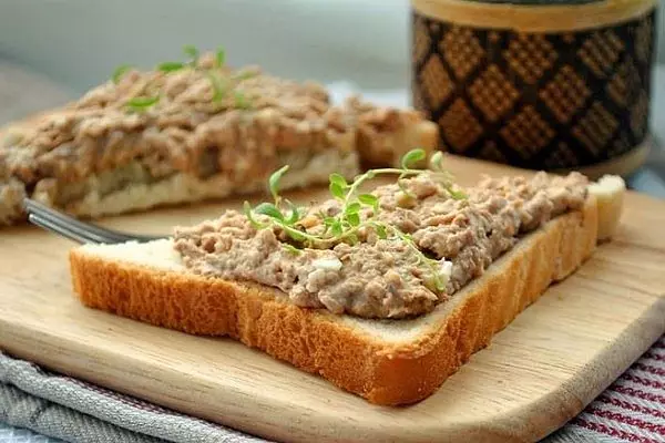 Бутерброди з тунцем