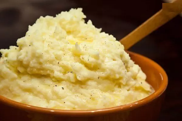 Připravený bramborový bramborový sýr