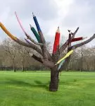 Drzewo - kolorowe kredki