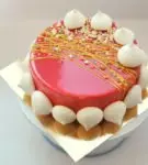 Mousse cake with marshmallow