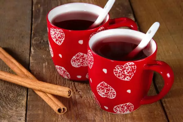 CUPS CON MULLED
