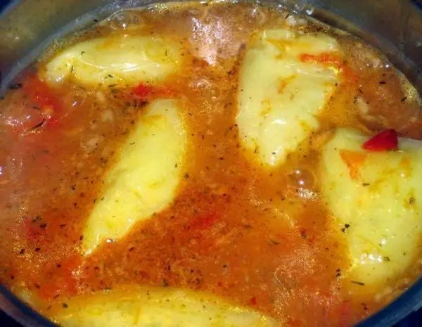 Перець з куркою в соусі в духовці