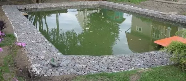 Piscina de Gabion caseiro