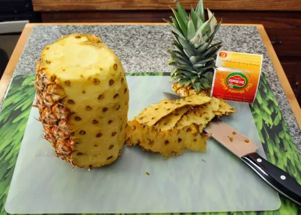 Dyrket ananas.