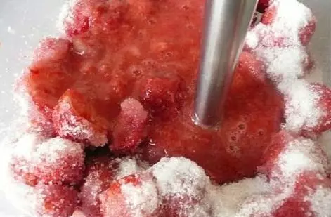 Strawberry Pershot Blender