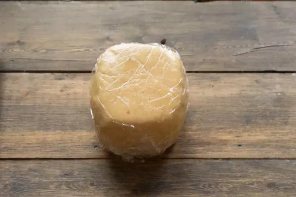 خمیر شیرینی زنجفیلی در فیلم غذایی