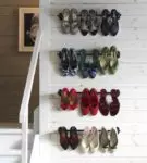 Nekoliko karnizova - stalak za cipele