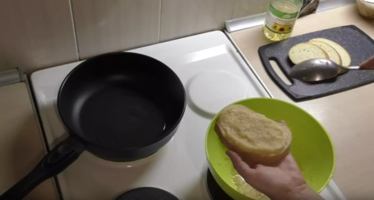 Hur man gör en potatismörgås: Steg 3