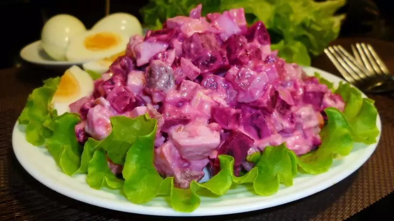 Cinq salades bénéfiques de betteraves qui aideront à perdre du poids d'ici l'été 3978_2