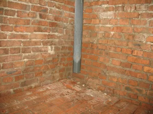 Cung cấp ống trong tầng hầm