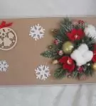 Коробка цукерок з новорічної композицією