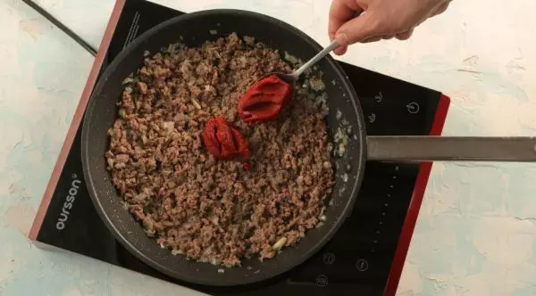 Pomidorų pasta į smulkintuvą