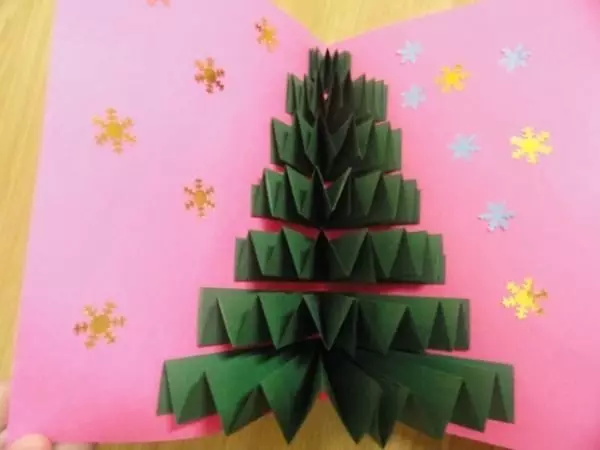 Neujahrspostkarte mit einer voluminösen Figur des farbigen Papier-Weihnachtsbaums
