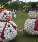 Plastic Bottle Snowmen