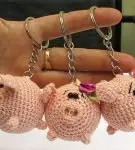 Knitted piglets