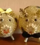 Crafts-pigs from Macaroni