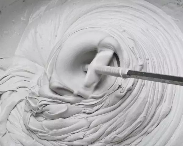 Processo di agitazione del gesso