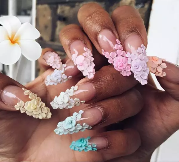 Manicure ngezimbali