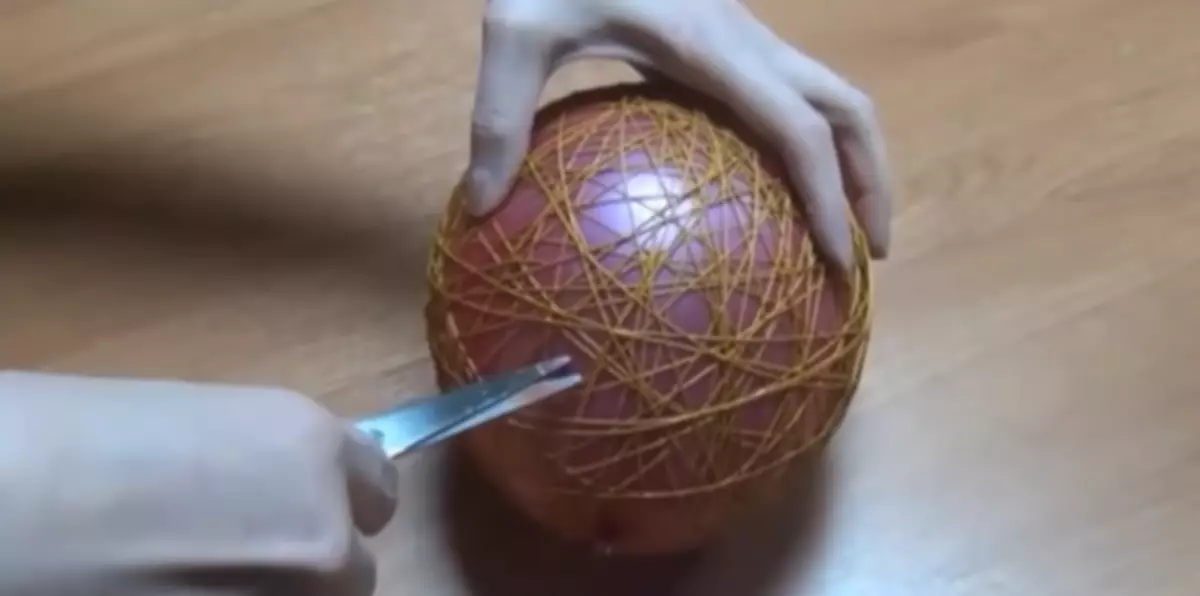 How to make a ball of threads: Stage 4