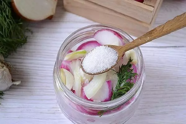 Sugar in a snack from radish