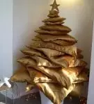 شجرة عيد الميلاد من الوسائد