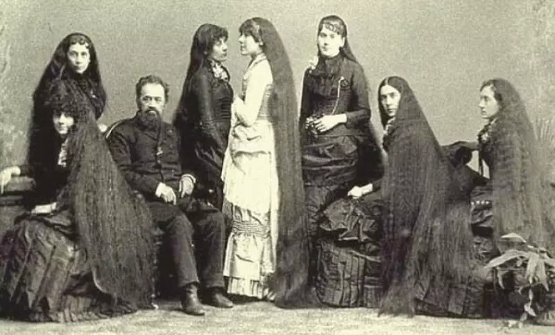 Kepiye wanita sing peduli rambut kanggo rambut ing abad kaping 19