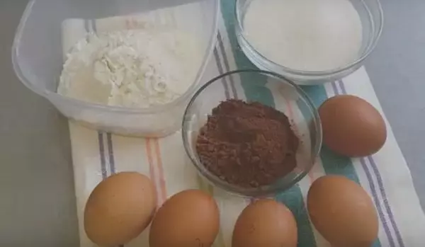 계란, 밀가루, 코코아, 설탕