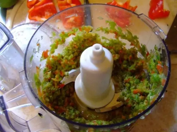 Zucchini and pepper in a blender