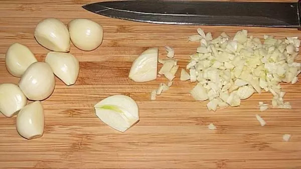 Fallen garlic