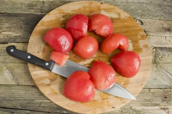 Tomates sin piel.