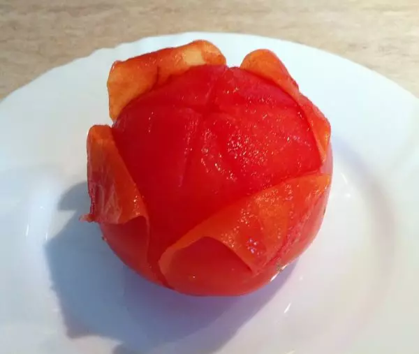 Tomato ntle le letlalo