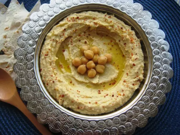 Hummus preparat de cigrons