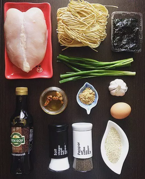 Asya mutfağı: raman, meyilli tavuk, köri, panir, çorba tom-pit, kung pao tavuk dahil fotoğraf ile en iyi tarifler 4513_2