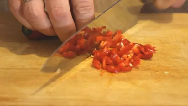 Paggiling chili pepper