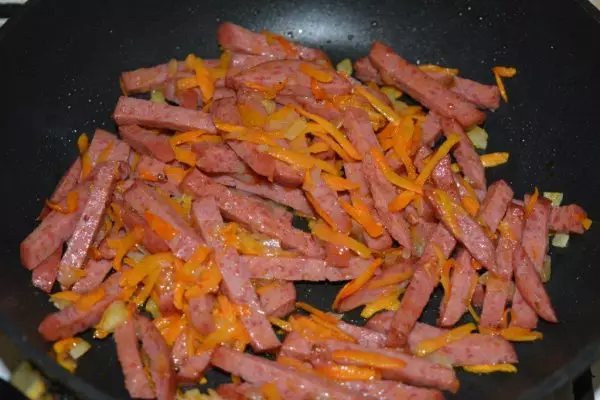 Jooka, carrots and sausages for cheese soup