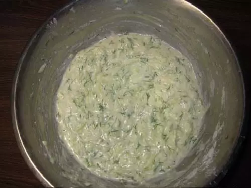 Aluat din zucchini, brânză și verde