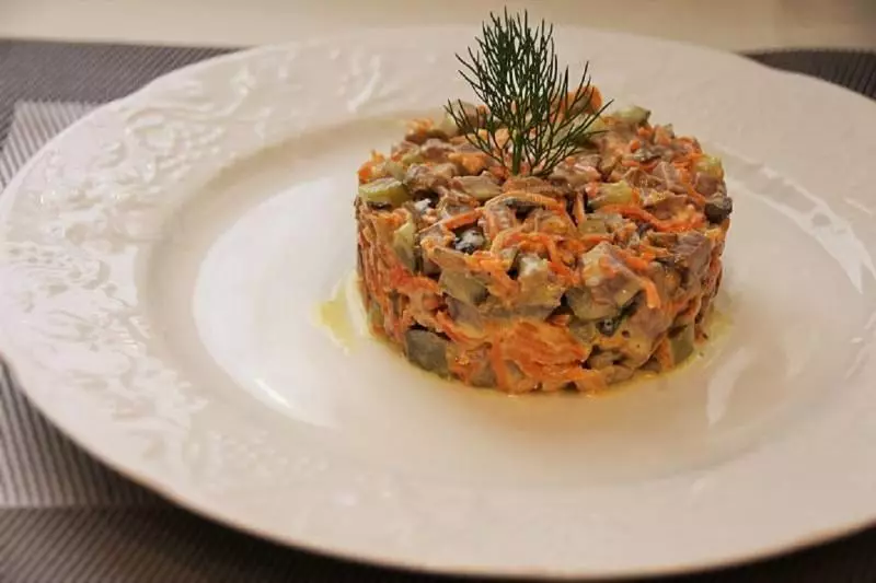 I-Classic Limber Salad: Iresiphi ngezithombe nevidiyo