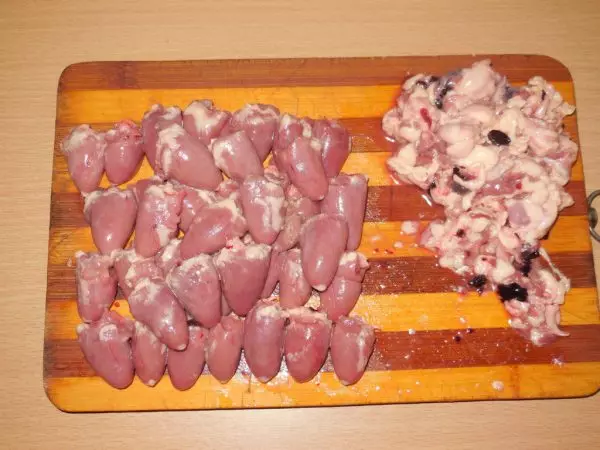 İşlenmiş tavuk kalpleri