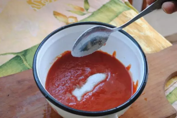 Druska pomidorų sultyse