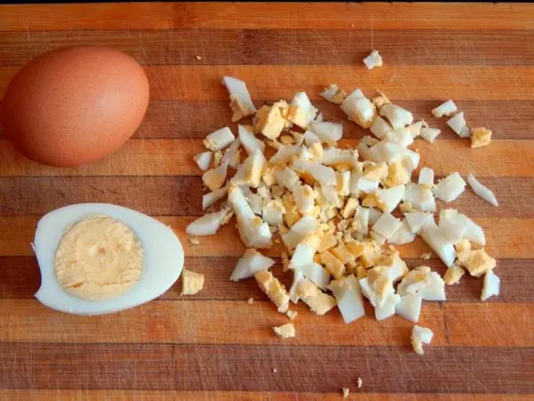 Пилешки јајца