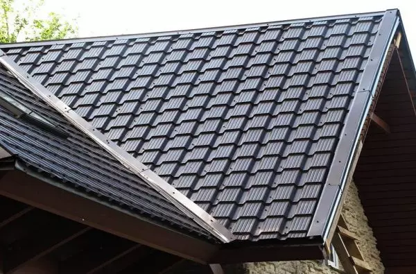 Metal tile coated roof