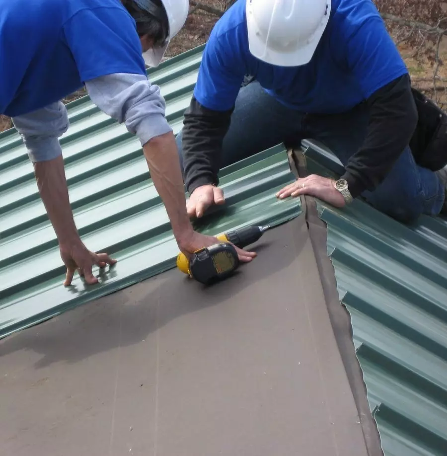 Buộc chặt nóc mái nhà, bao gồm những gì và cách làm đúng, cũng như cách tránh sai lầm
