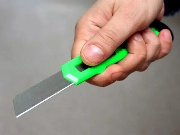 Канцелариски нож