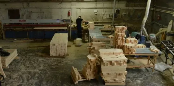 Rebuig del taller de fusta serrada
