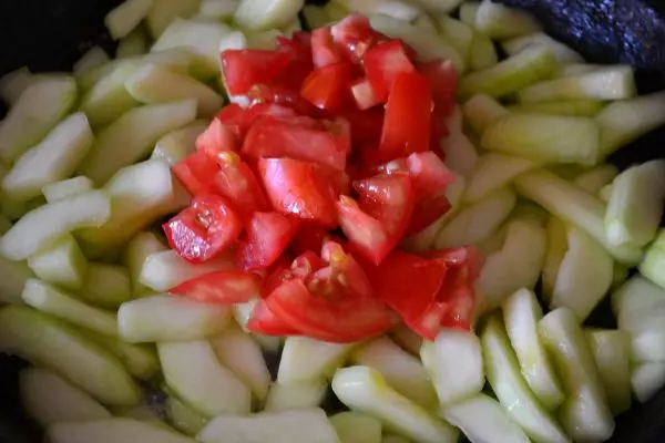 Chopped zucchini and tomatoes