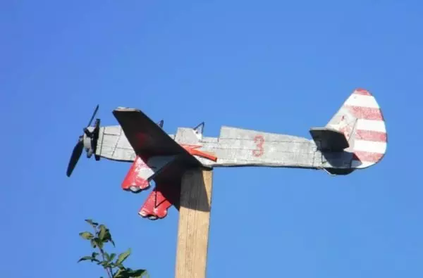 Wooden Vane.